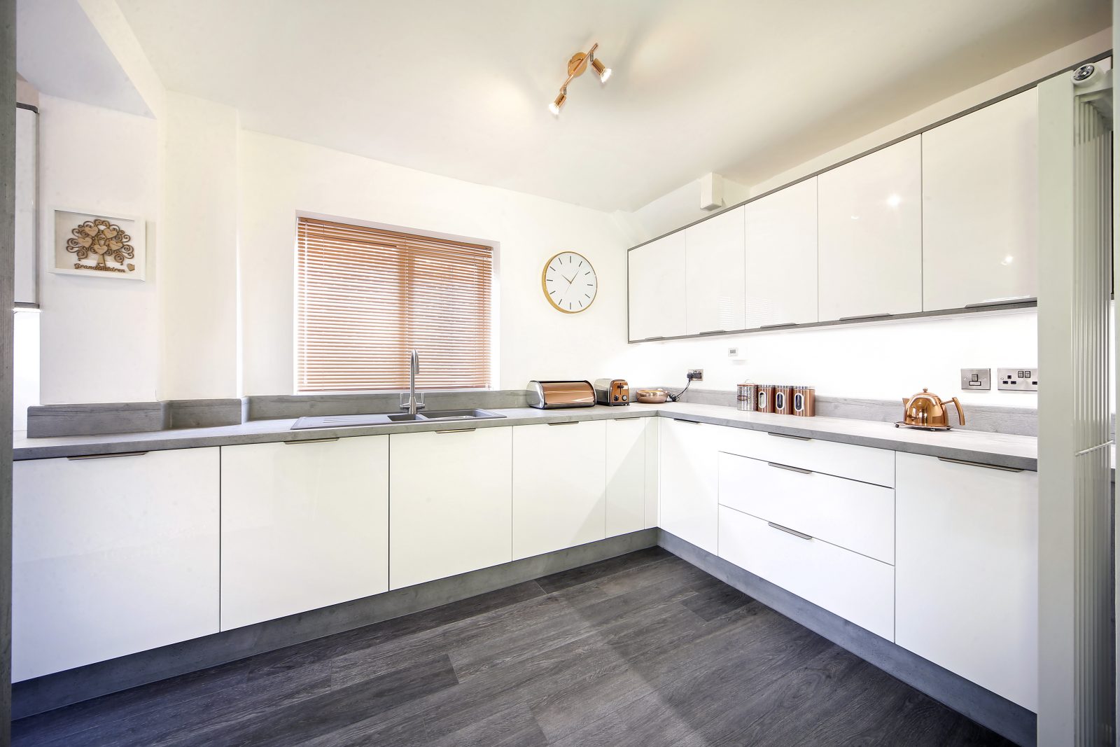 Kitchen Gallery - Richard & Richard's