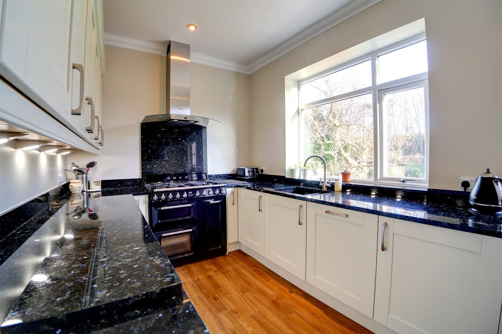 Kitchen Gallery - Richard & Richard's