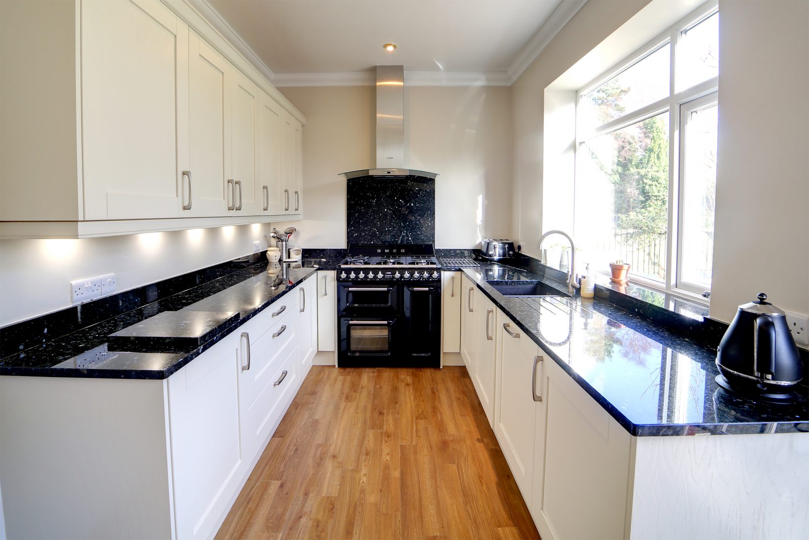 Kitchen Gallery - Richard & Richard's
