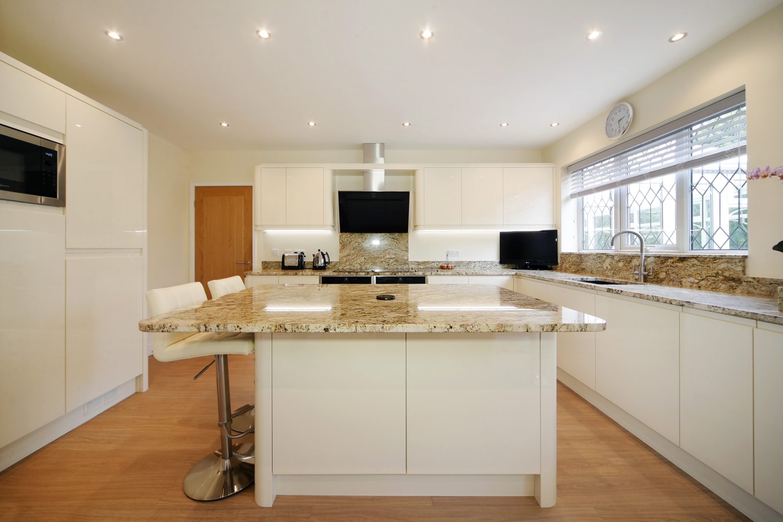 Kitchen Gallery - Richard & Richard's