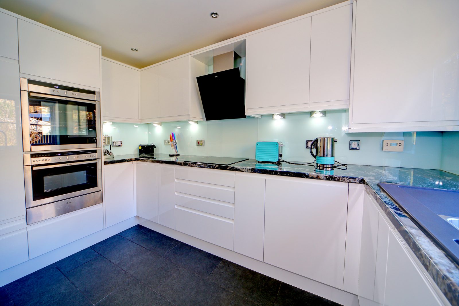 Kitchen Gallery - Richard & Richard's