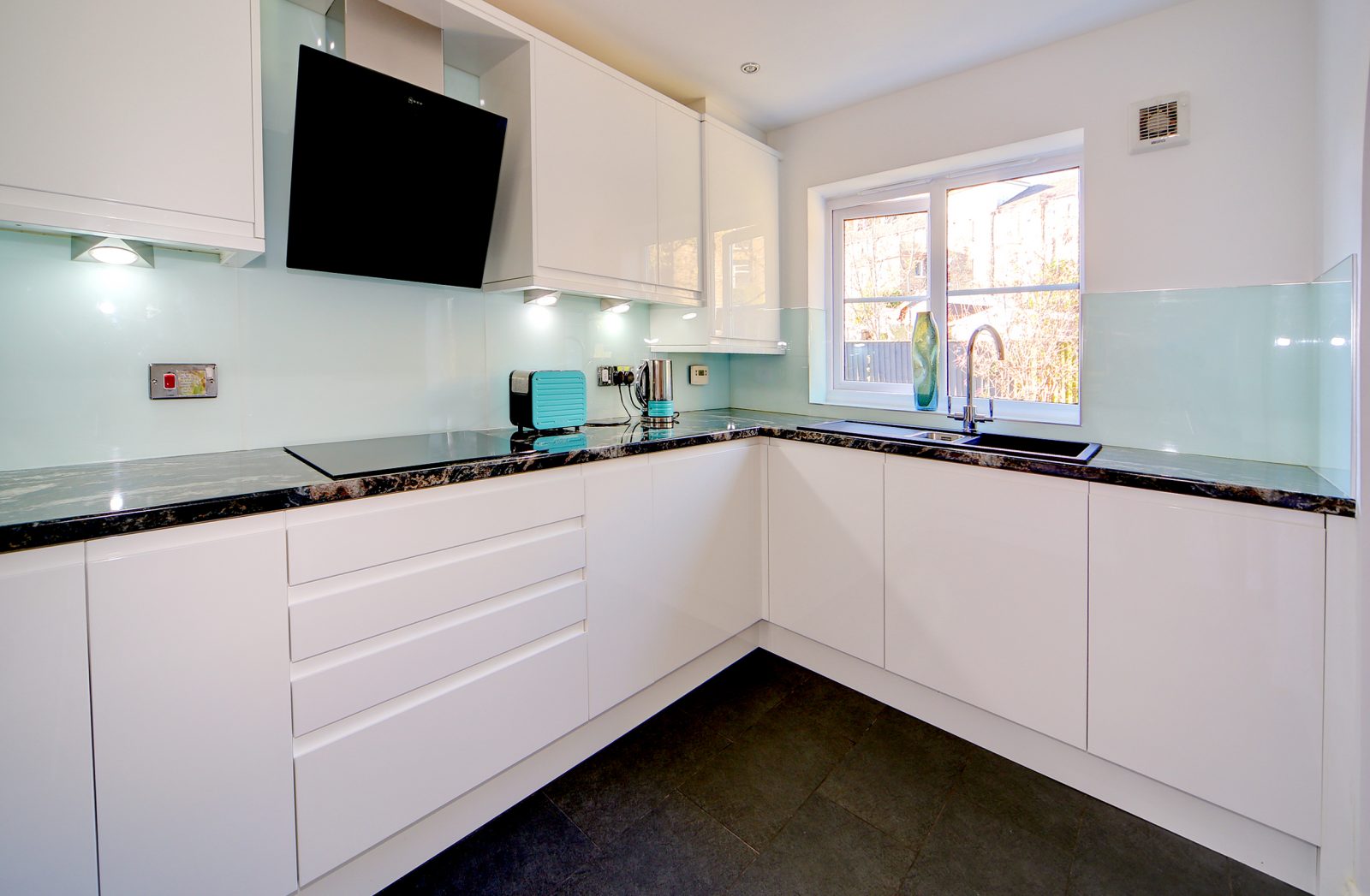 Kitchen Gallery - Richard & Richard's